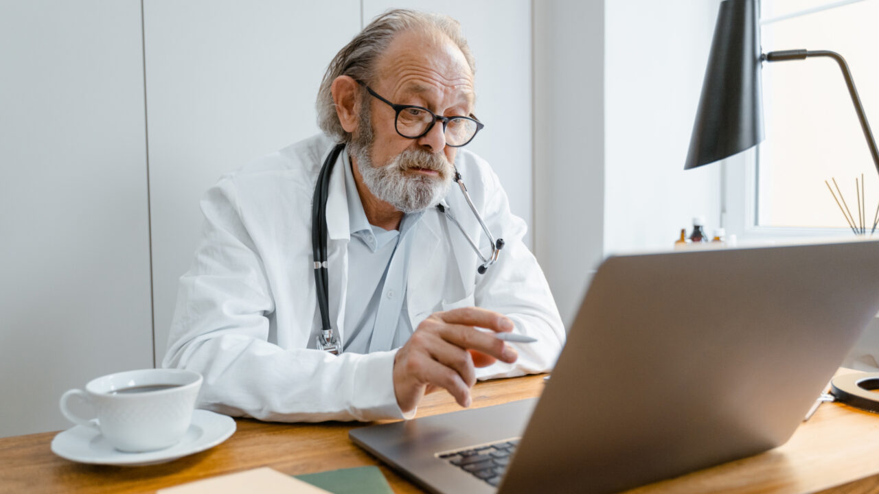 Avoiding failure in healthcare digital transformation : Clockwork Avoiding failure in healthcare digital transformation : Clockwork